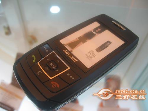 实惠之选 三星低端滑盖机E258卖899元_手机_科技时代_新浪网