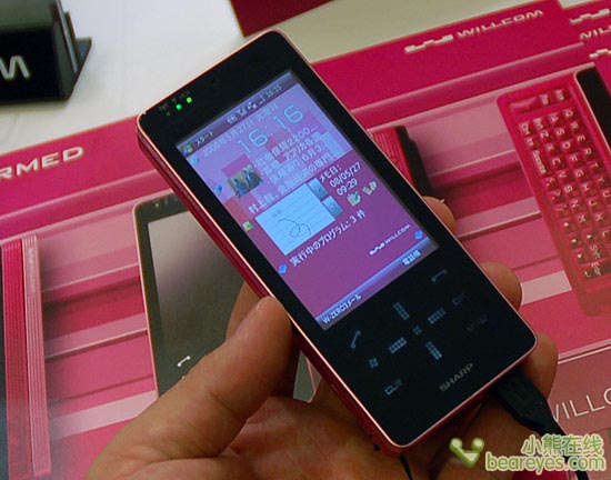 大开眼界！日本Willcom通信展会播报_手机_科技时代_新浪网