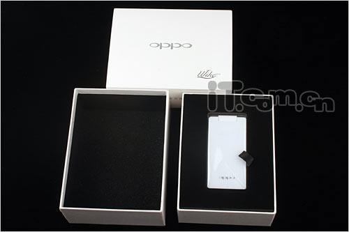 Ulike享自由 OPPO首款翻盖机A520图赏_手机_科技时代_新浪网