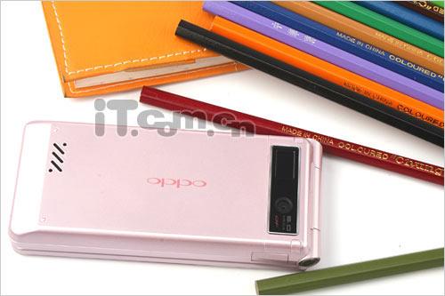 500万像素 OPPO时尚女性翻盖U529评测(2)_手机_科技时代_新浪网