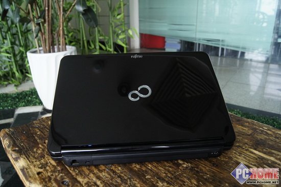 独具“匠”心设计 富士通LH772评测(3)_笔记本_科技时代_新浪网