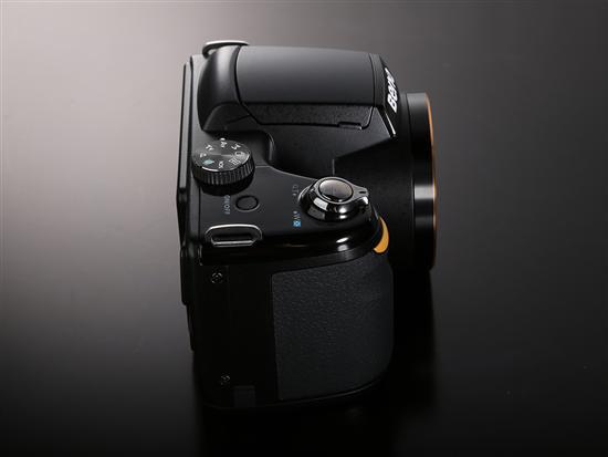 轻便小巧长焦相机 明基GH610外观图赏_数码_新浪科技_新浪网