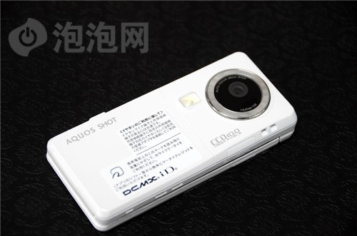 1000万像素28mm广角 夏普SH06A到京城_手机_科技时代_新浪网