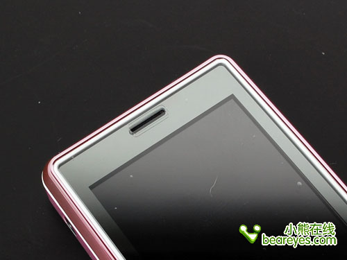 OPPO粉嫩滑盖教派A201初评：外观篇_笔记本_科技时代_新浪网