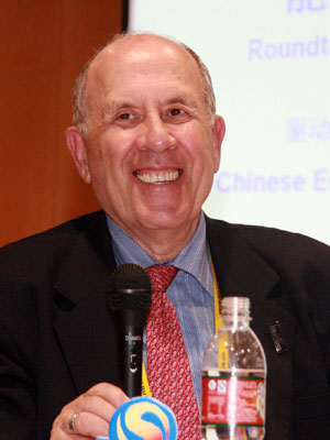 加州大学戴维斯分校副校长Barry-M.Klein(图)_会议讲座_新浪财经_新浪网