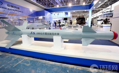 中国布撒武器首次曝光 最重激光制导炸弹亮相_新浪新闻