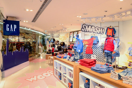 GAP全港最大新店于海港城盛大开幕_尚品频道_新浪网
